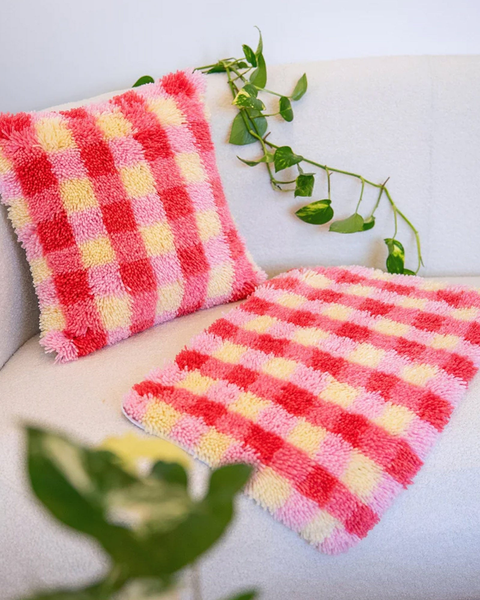 Pink Lemonade Gingham Rug Making Kit